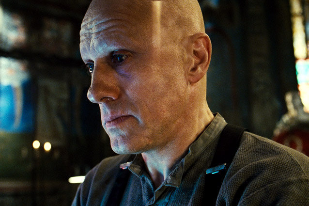 Review: 'The Zero Theorem' Is Too Pleasant to Be Great Terry Gilliam ...